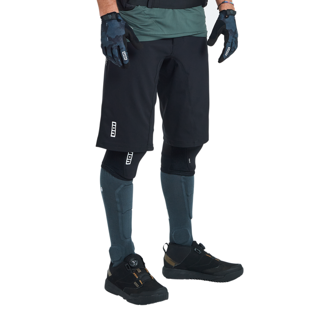 Buy Traze MTB shorts for men online | MTB clothing | ION shop