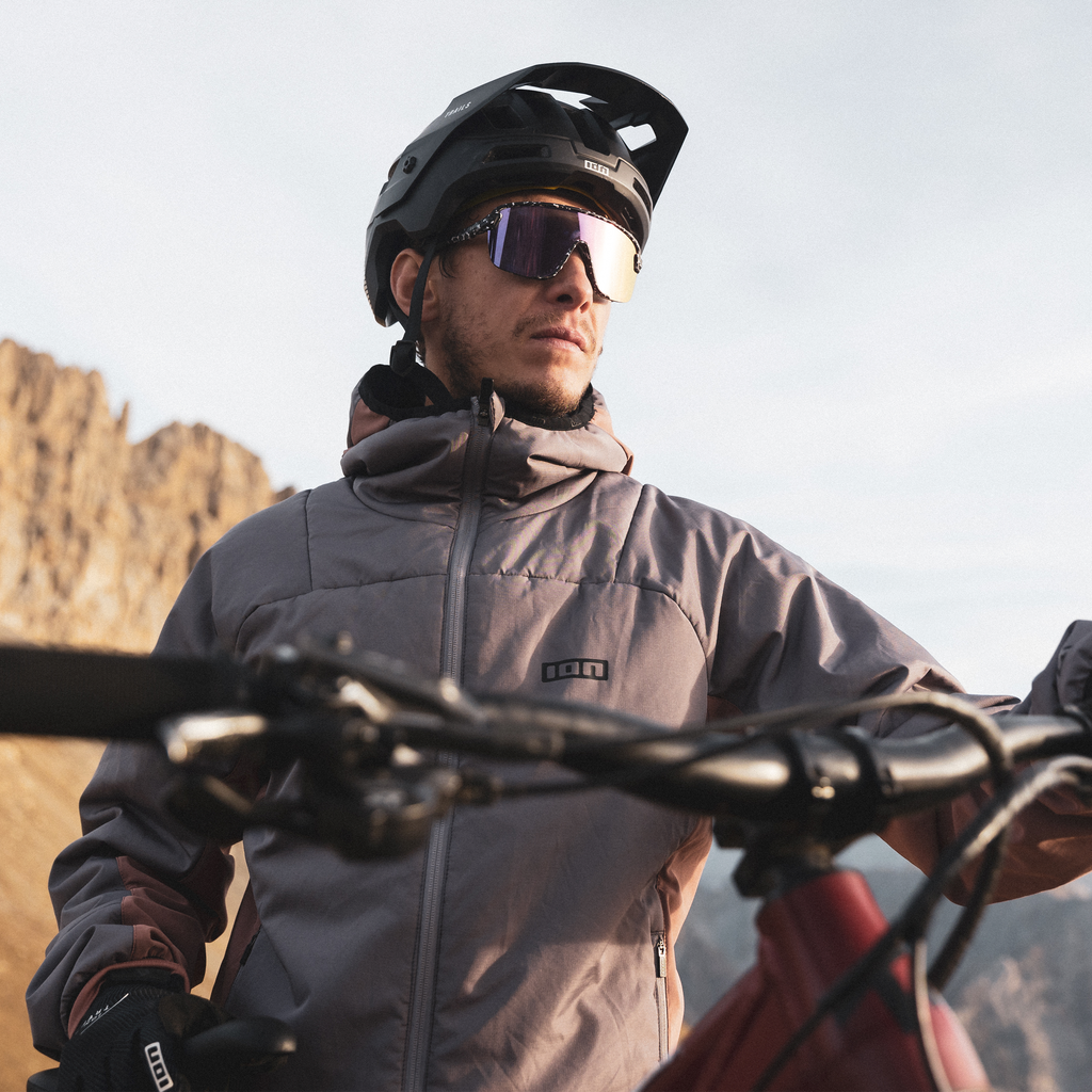Buy Shelter Hybrid padded unisex MTB jacket | MTB clothing | ION shop