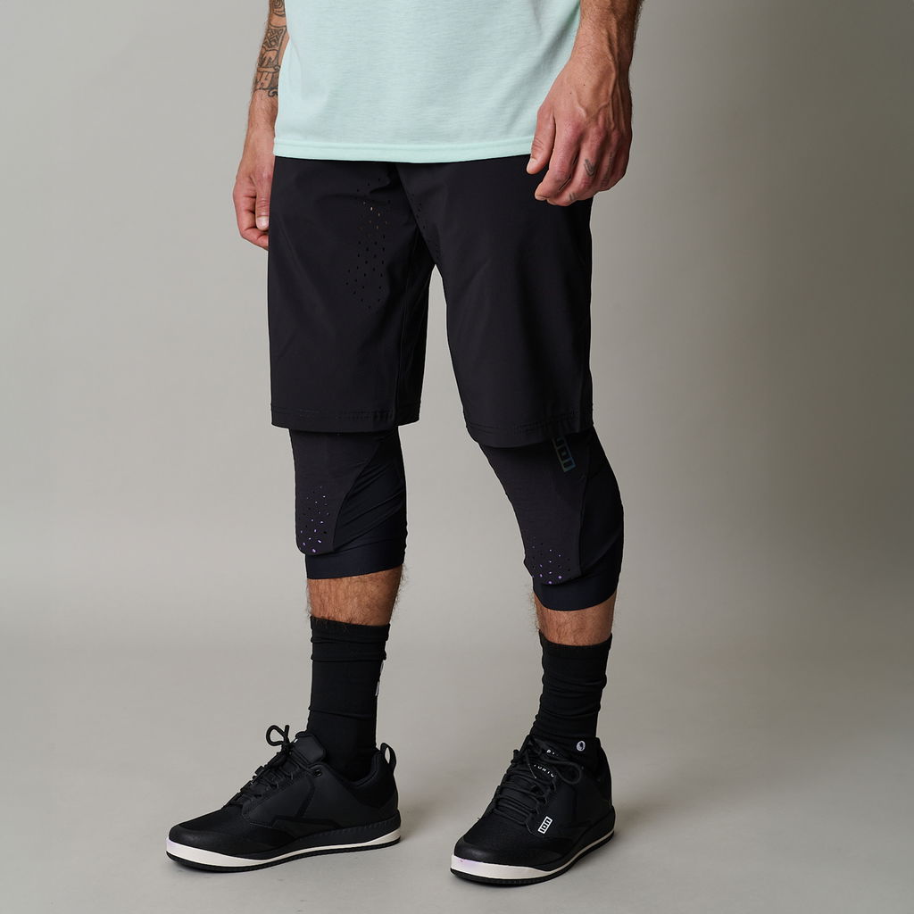 Buy MTB Shorts IONIC LT Men online | MTB Clothing | Official ION store